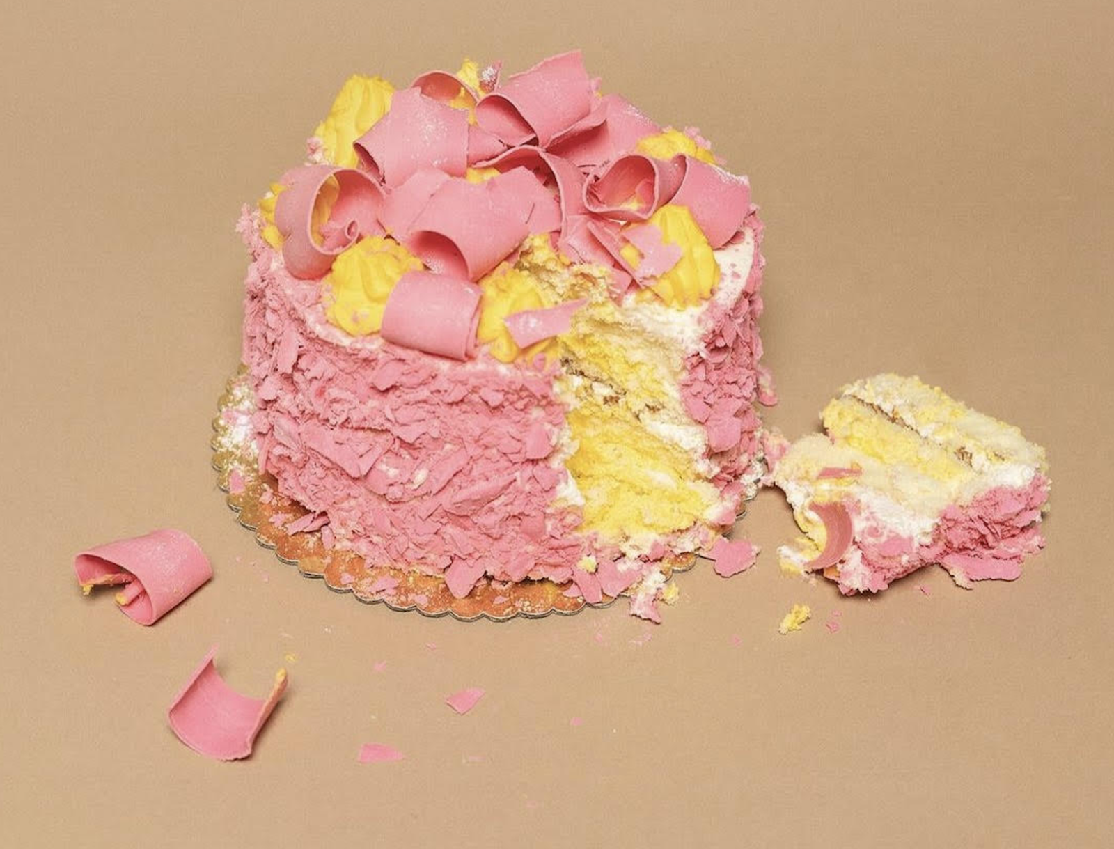 The Story Behind Madonna Inn's Pink Champagne Cake - Interview with ...